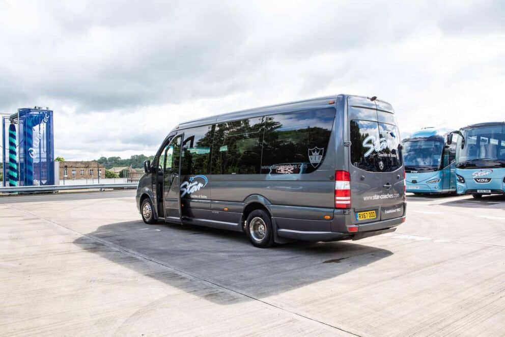 16-Seater Minibus Hire with Driver: Why It’s Worth It